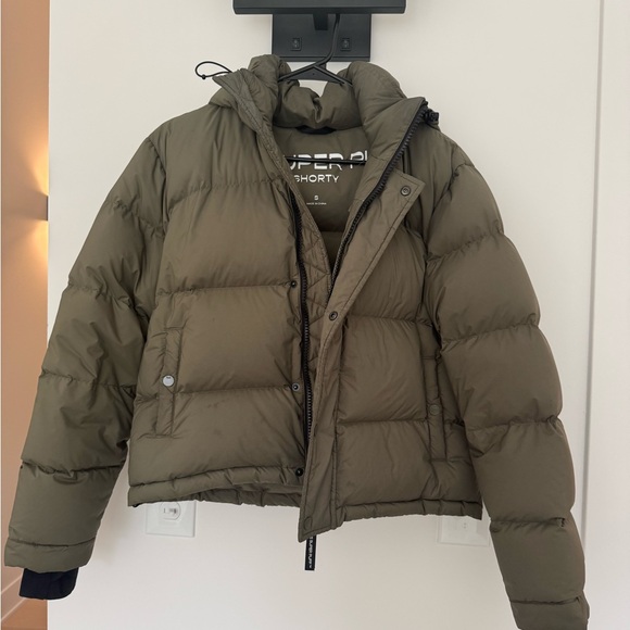 Aritzia | Jackets & Coats | Aritzia Super Puff Shorty Olive | Poshmark
